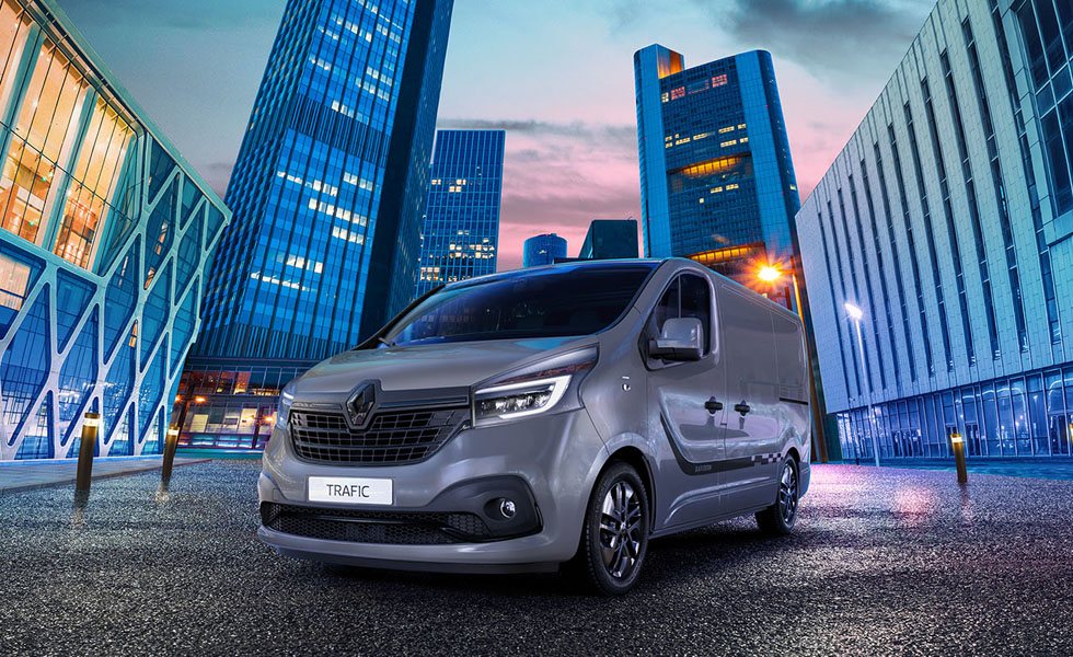Renault Trafic Black Edition. Llega al Reino Unido con un diseño único ...