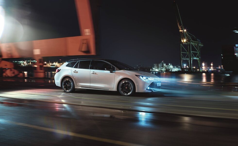 Toyota Corolla Electric Hybrid. La renovada gama aterriza en España ...