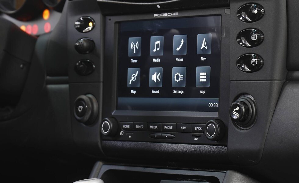 Porsche desvela los nuevos sistemas multimedia para sus coches clásicos ...
