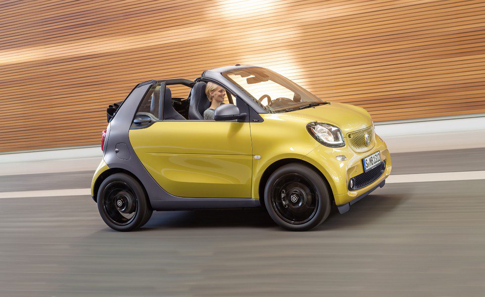 Smart ForTwo Cabrio. El descapotable más económico del mercado - Motor 16