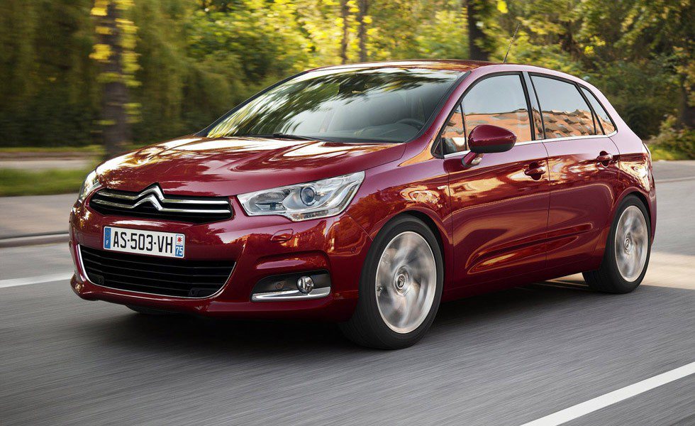 Estos son los 10 turismos más vendidos en España en 2015 - Motor 16