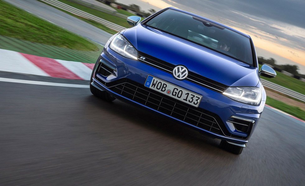 El Volkswagen Golf R estrena componentes R-Performance - Motor 16