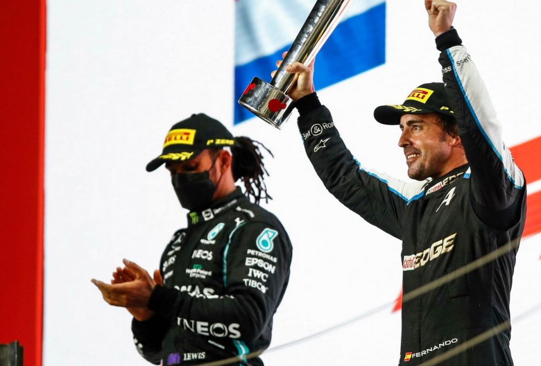 El plan de Fernando Alonso para fichar por Mercedes - Motor 16