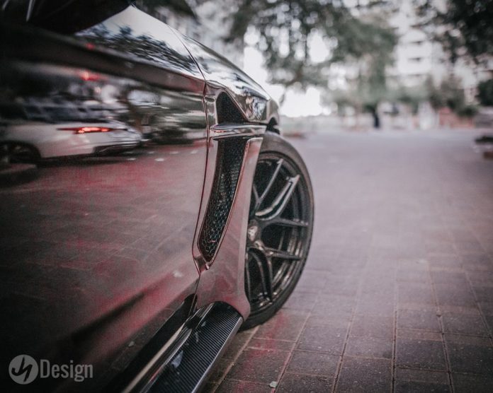 Asira Design viste de fibra de carbono tu deportivo Ford Mustang