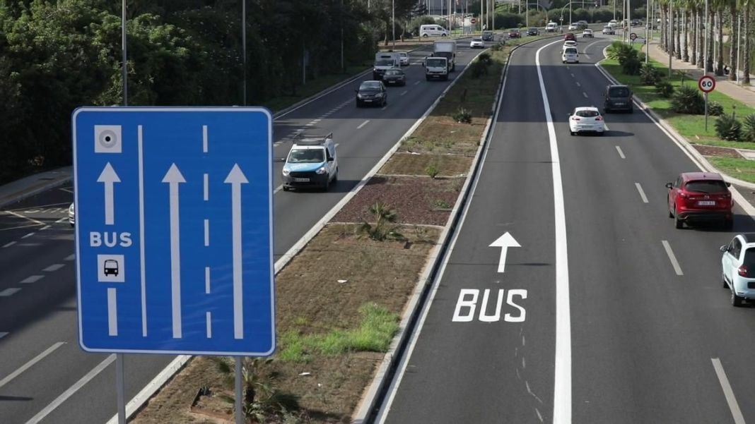 La forma correcta de usar el famoso carril BUS-VAO - Motor 16